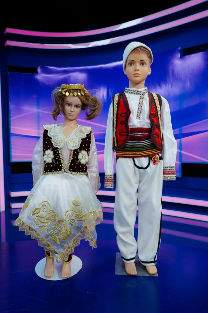 FocusintheFuture.org | Veshje popullore shqiptare, kostume, qëndisje